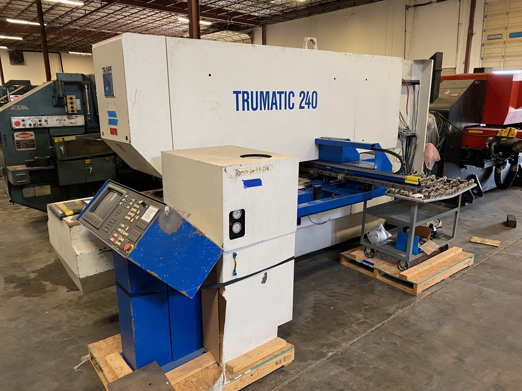 TRUMPF 240 PUNZONADORA,1992 - FX Tekk Machinery